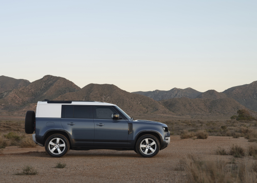 DEFENDER HARD TOP - IMAGES | Land Rover Media Newsroom
