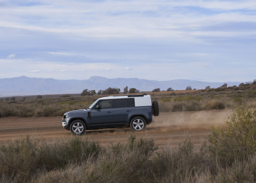 DEFENDER HARD TOP - IMAGES | Land Rover Media Newsroom