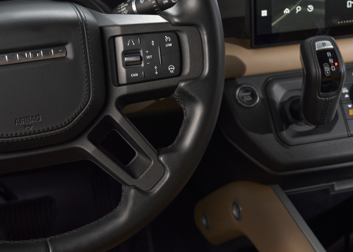 DEFENDER 130 INTERIOR - IMAGES | Land Rover Media Newsroom