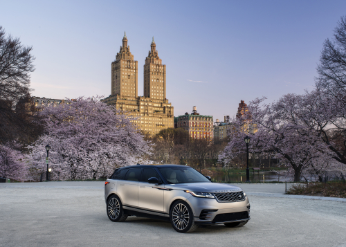 ELLIE GOULDING DRIVES NEW RANGE ROVER VELAR IN NEW YORK | Land Rover ...